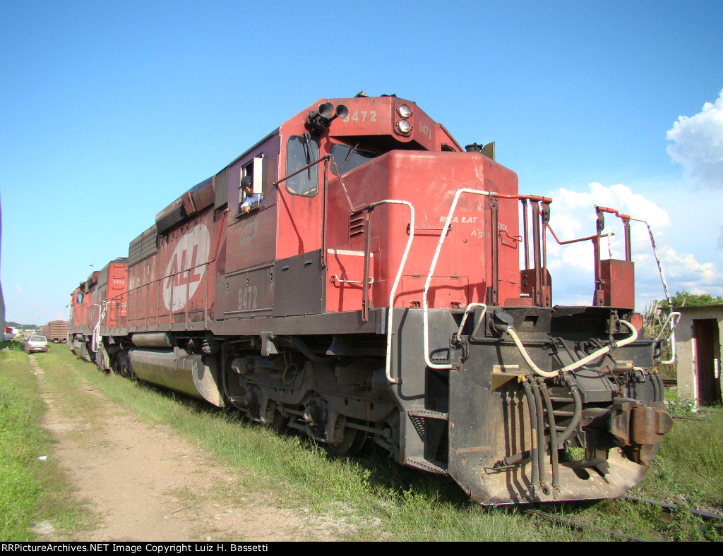SD40-2 9472